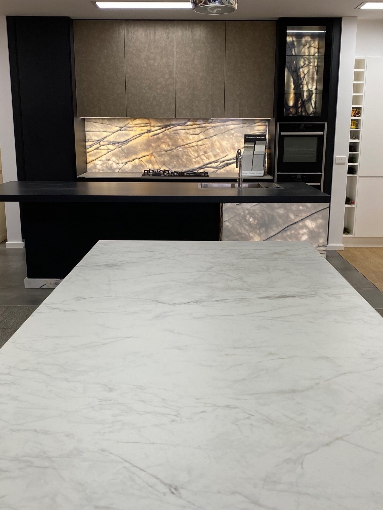 Best Kitchen Benchtop Materials for Your Home | Krauss Kitchens