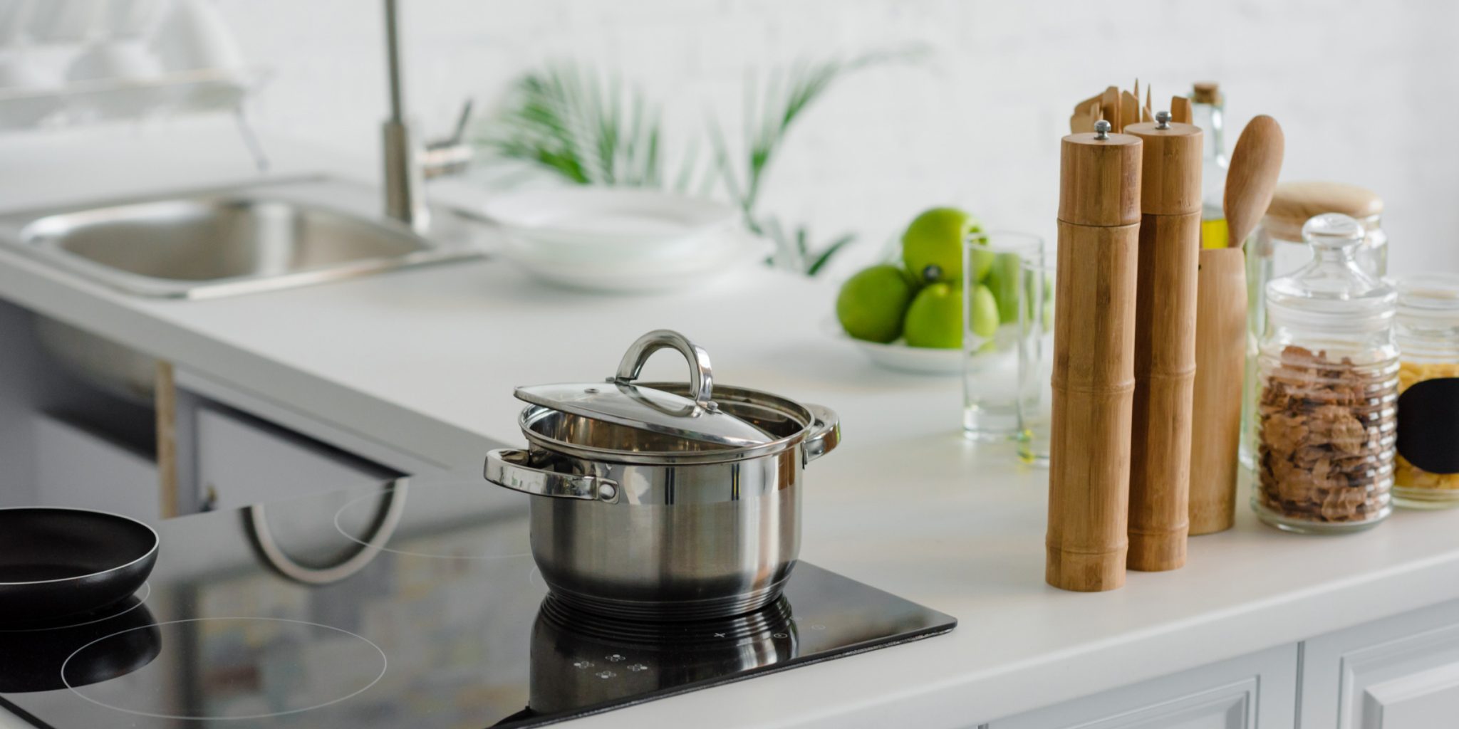 Nover Kitchen Supplies & Cabinet Hardware | Krauss Kitchens